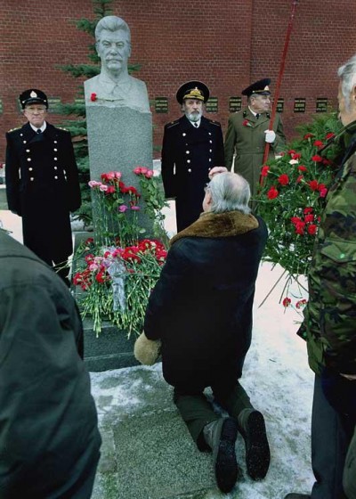 Behind The Iron Curtain: Stalin’s Corpse Moves Out Of The Tomb | Kansas ...